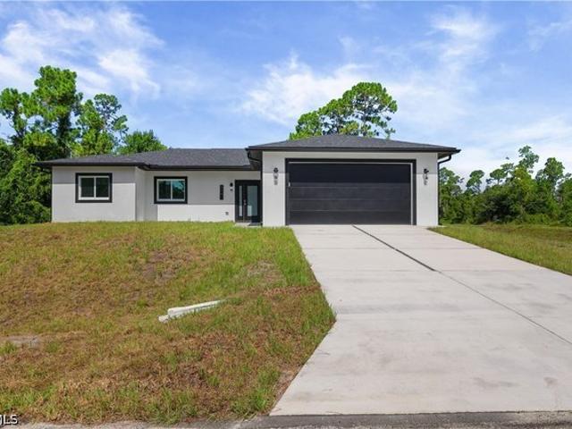 828 Genoa Ave S, Lehigh Acres, FL 33974
