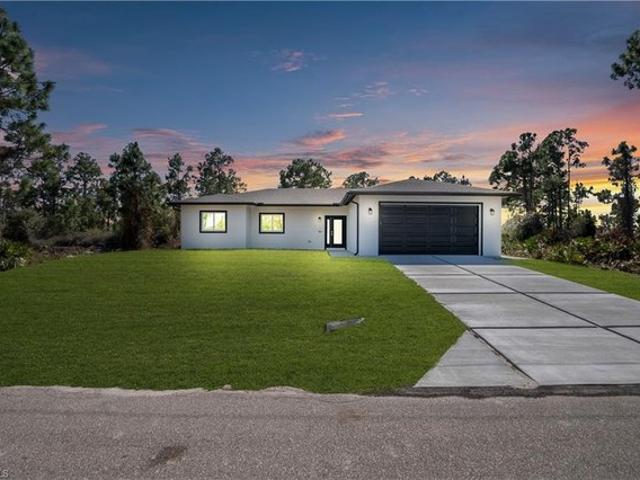 828 Genoa Ave S, Lehigh Acres, FL 33974