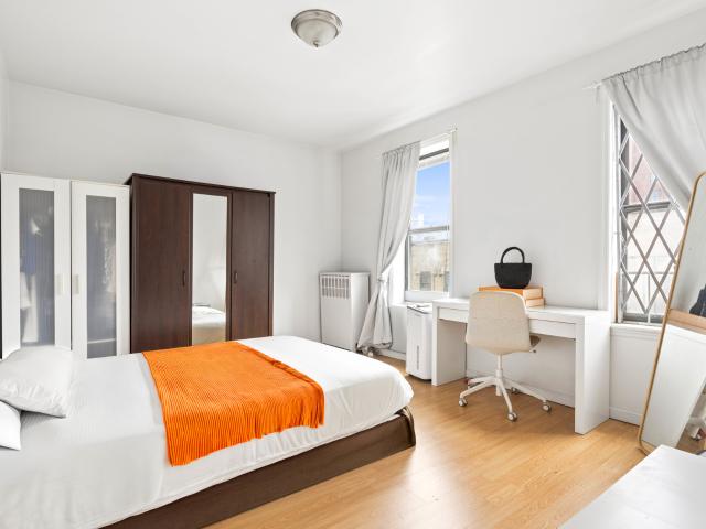 828 GERARD Avenue 5G