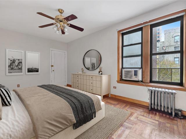 828 Gerard Avenue 2E