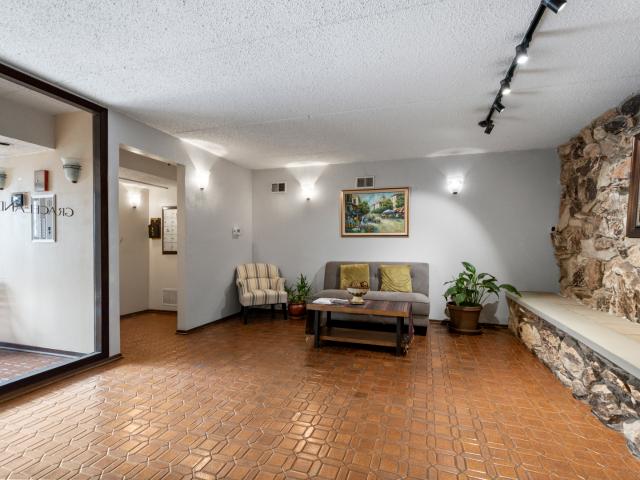 828 Graceland Avenue # 404
