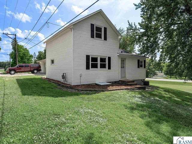 828 E Clinton St, Waterville, MN 56096