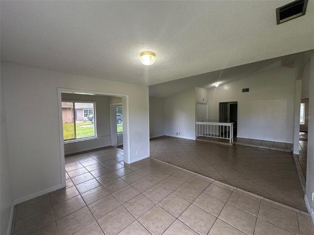 828 E Flag Ln, Kissimmee, FL 34759 | MLS #S5147