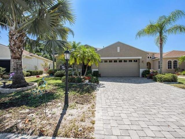 828 King Leon Way, Sun City Center, FL 33573