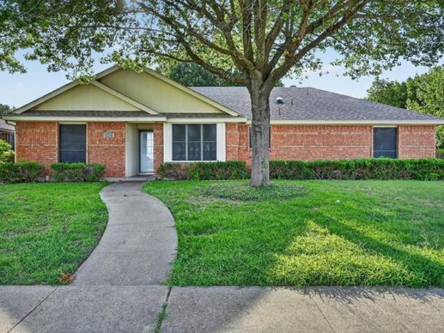 828 Haverford Ln, Desoto, TX 75115