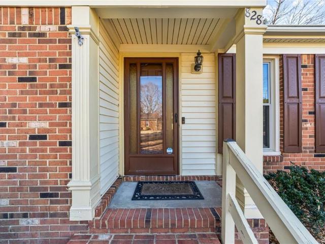 828 Jo Anne CIR