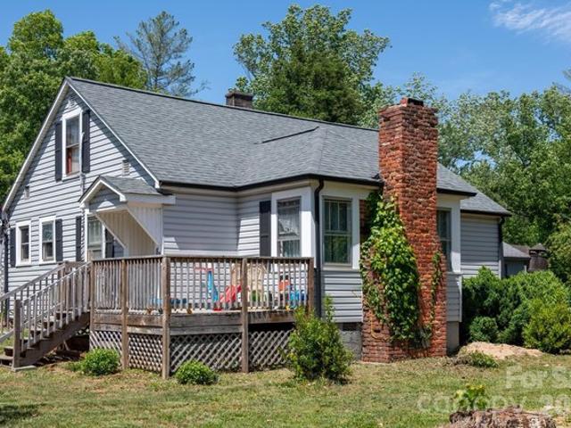 828 Jamestown Rd, Morganton, NC 28655