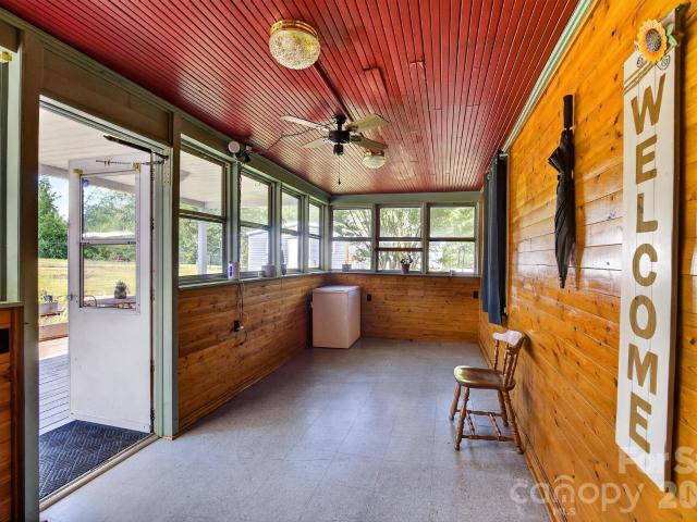 828 Jamestown Road