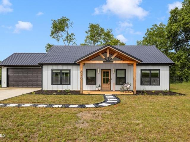 828 McKee St E, Greeneville, TN 37743
