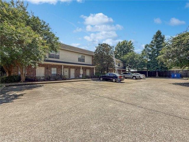 828 Meadow Bend Dr Apt H, Baton Rouge, LA 70820