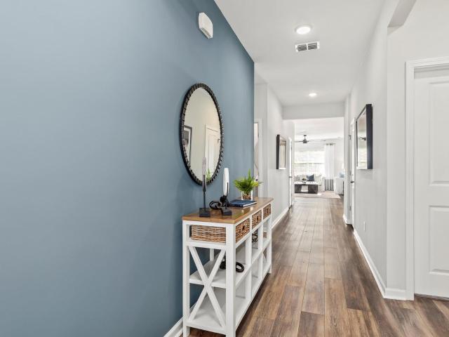 828 Meadowbrook Ln, Summerville, SC 29486 | Compass