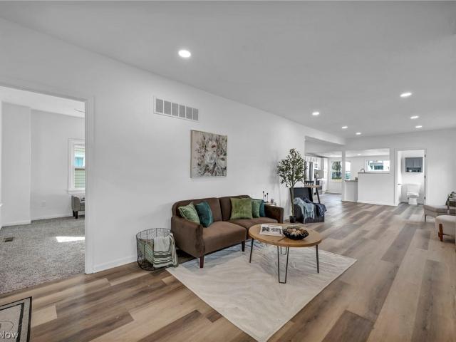 828 Nela View Road