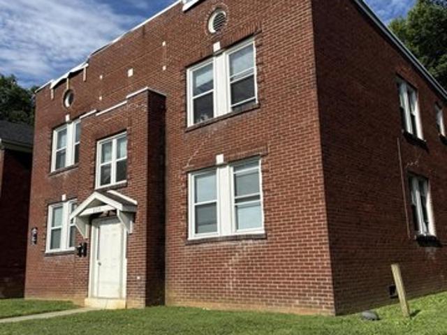 828 S 31st St, Louisville, KY 40211