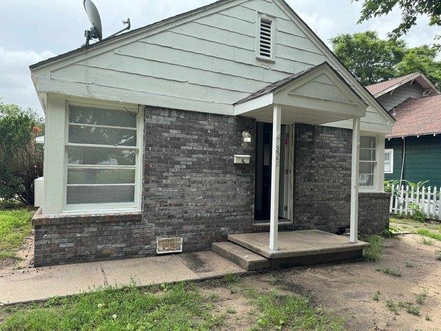 828 S Water St, Wichita, KS 67213