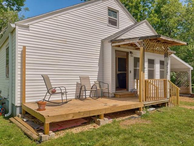 828 S Glenn Ave, Springfield, MO 65802