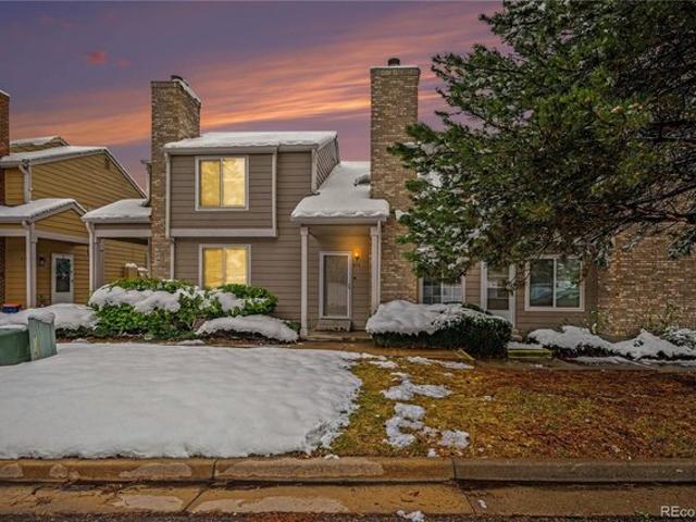 828 Summer Dr, Highlands Ranch, CO 80126