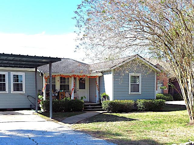 828 Robinson Road