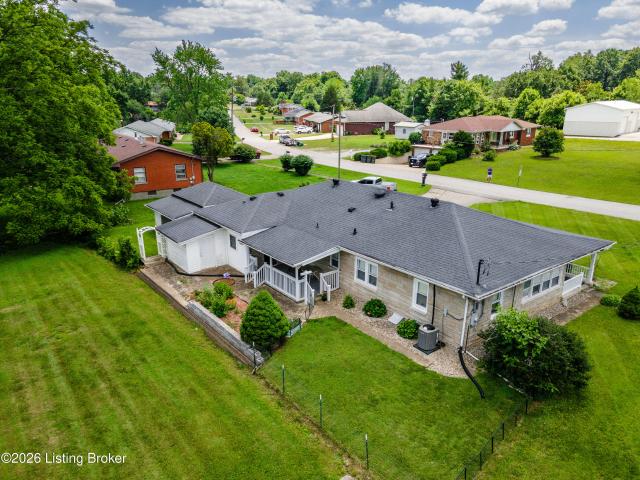 828 W Elm Rd