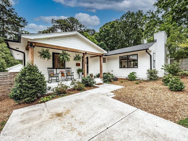 828 Woodburn Road
