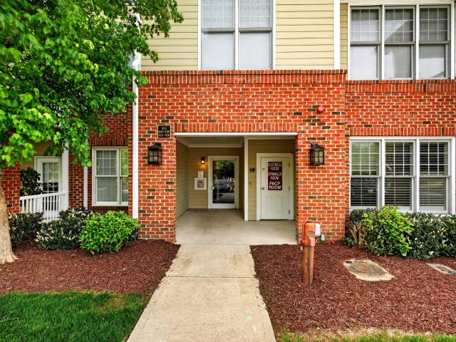 828 Waterford Lake Drive