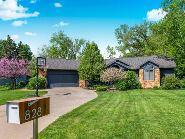 828 Tamarack Way, Verona, WI 53593