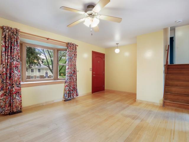 828 Tamms Lane