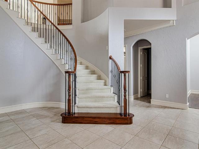 828 Thomas Crossing Drive