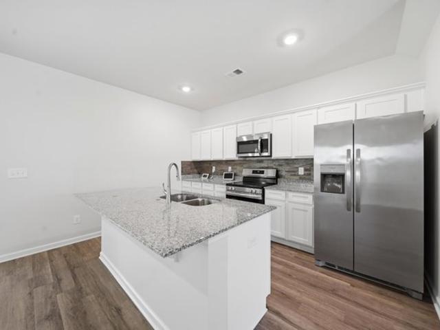 828 Yellow Swan Ln, Columbia, SC 29210