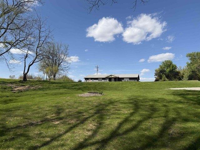 8295 State Road 133, Potosi, WI 53820