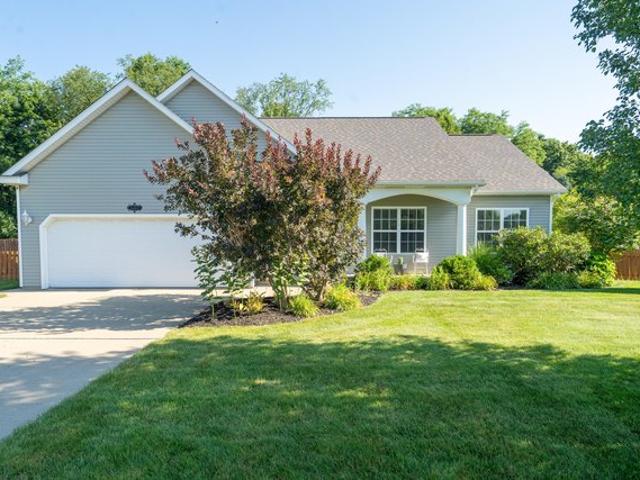 8297 Engelwood Ave, Richland, MI 49083