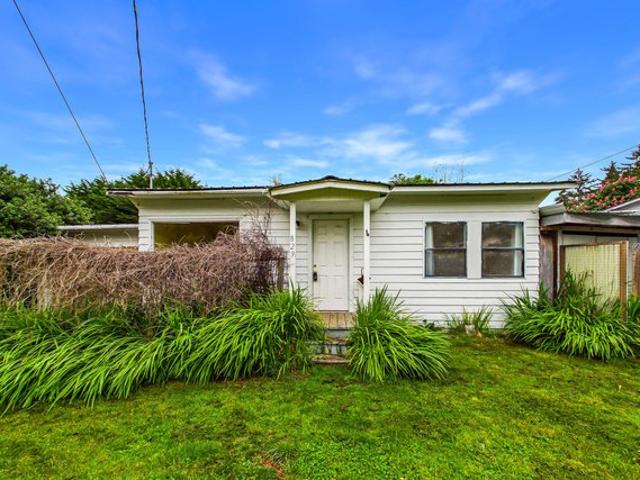 829/831 Westgate Dr, Eureka, CA 95503