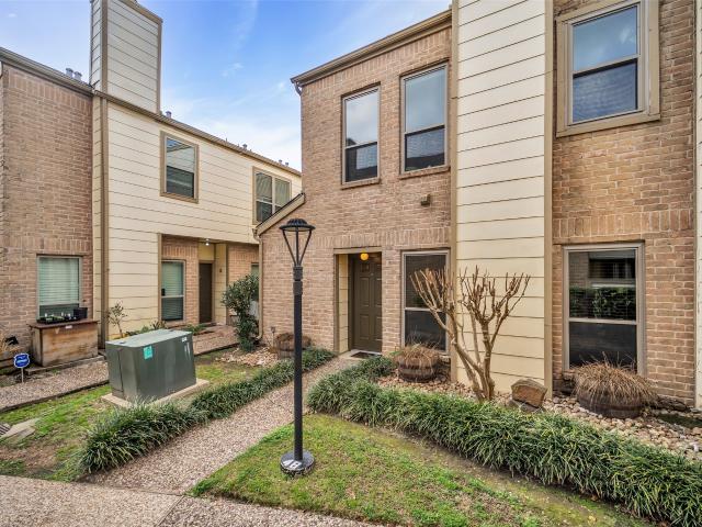 8299 Cambridge St, Unit 1504, Houston, TX 77054 | MLS #23031 | Compass