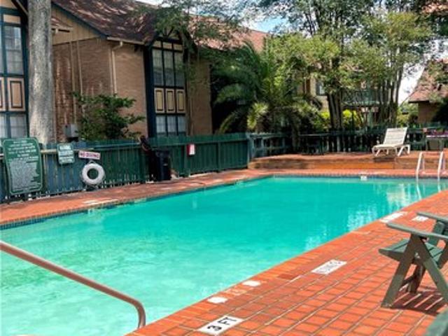 8299 Kingsbrook Rd Apt 180, Houston, TX 77024