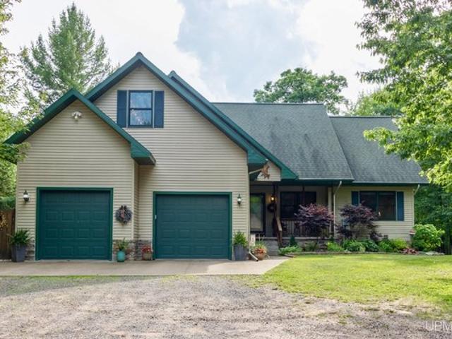 8290 County Road 550, Marquette, MI 49855