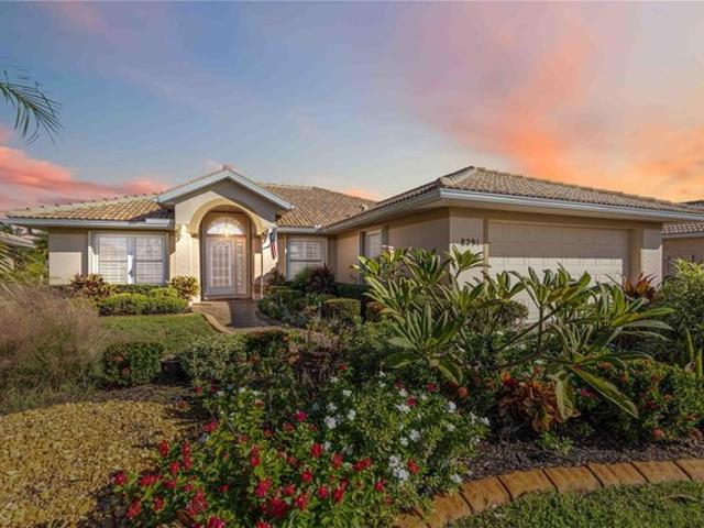 8291 Lakeside Dr, Englewood, FL 34224