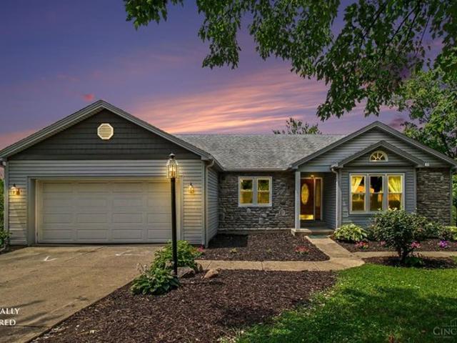 8293 Paddington Ct, West Chester, OH 45069