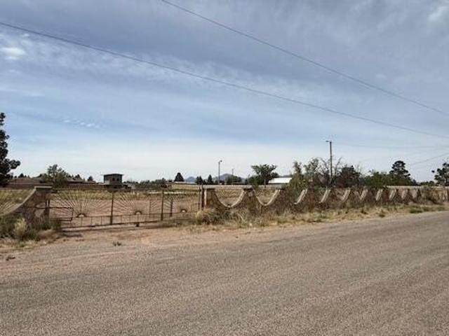 829 Alice Marie Dr, Chaparral, NM 88081
