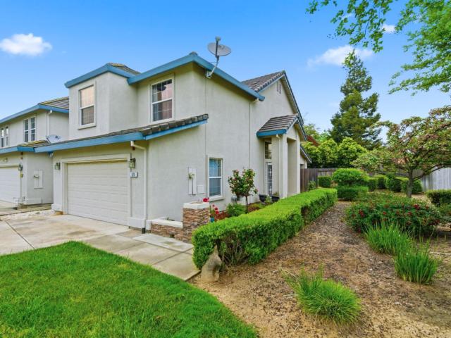 829 Grizzly Mesa Ct, Galt, CA 95632 | MLS #226039 | Compass