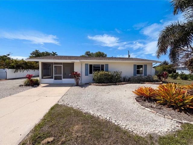 829 E 4th St, Englewood, FL 34223
