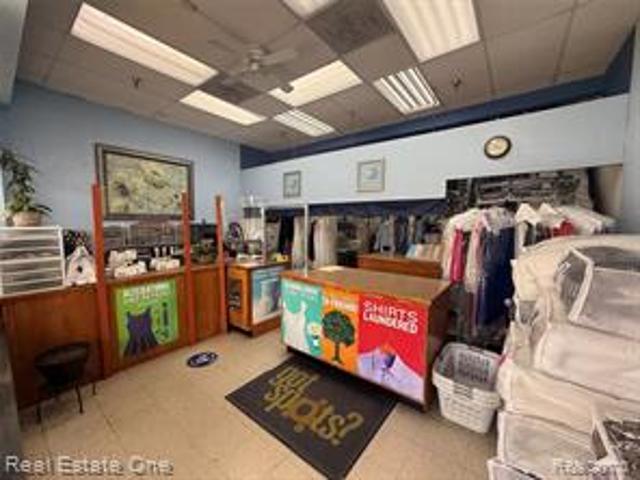 829 E Auburn Road