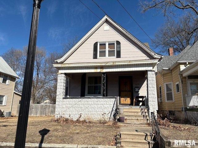829 E McClure Ave, Peoria, IL 61603