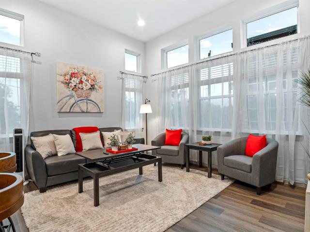 829 Emile St, Houston, TX 77020 | MLS #43863 | Compass