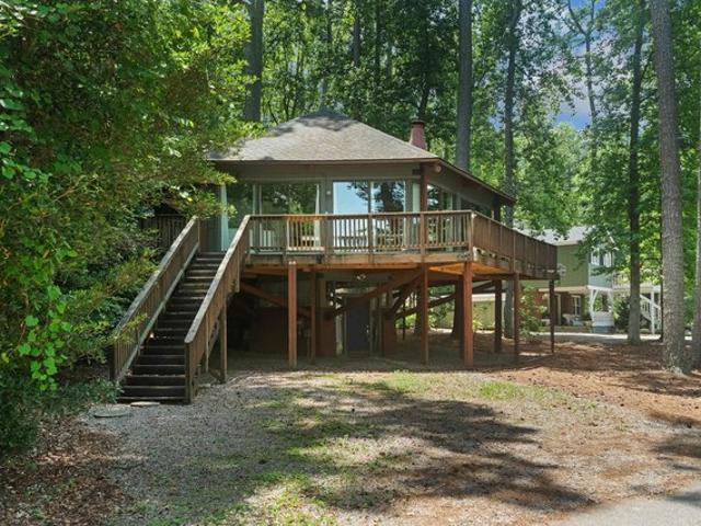 829 Eagles Nest Dr, Sanford, NC 27332