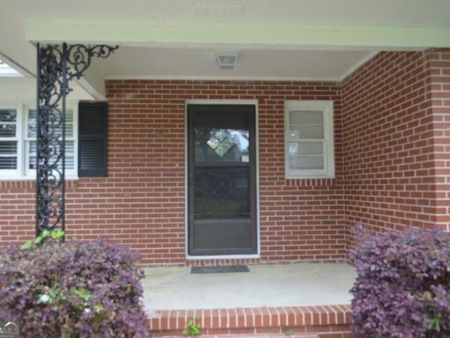 829 Edward Place