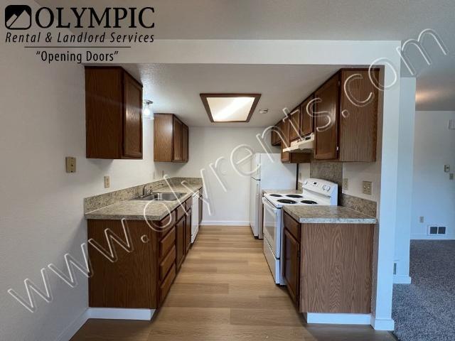829 Israel Rd Sw 2 Bedroom Apartment for Rent at 829 Israel Rd Sw, Tumwater, WA 98501