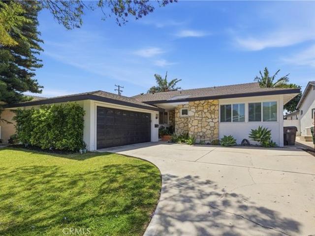 829 Lees Ave, Long Beach, CA 90815