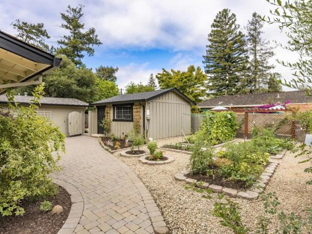 829 Matadero Avenue