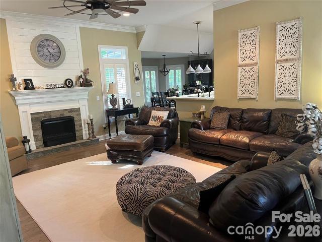 829 Savannah Place Drive