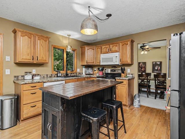 829 SE Laurie Lane