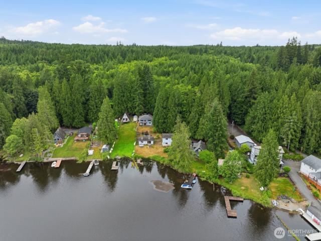 829 SW Lake Roesiger Road